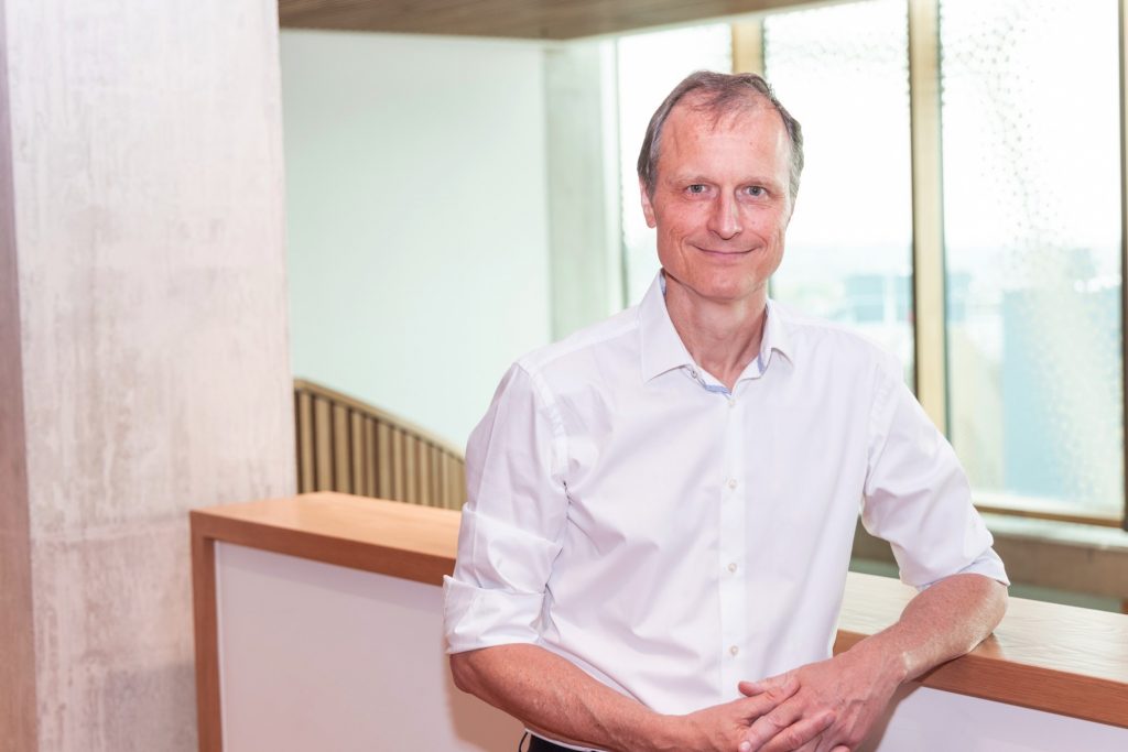 Congratulations to Dr Andreas Goebel | The Pain Relief Foundation